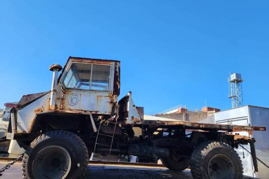 Used Mercedes Benz ADE 352 non turbo 4x4 Drive Chassis Cab Truck for sale